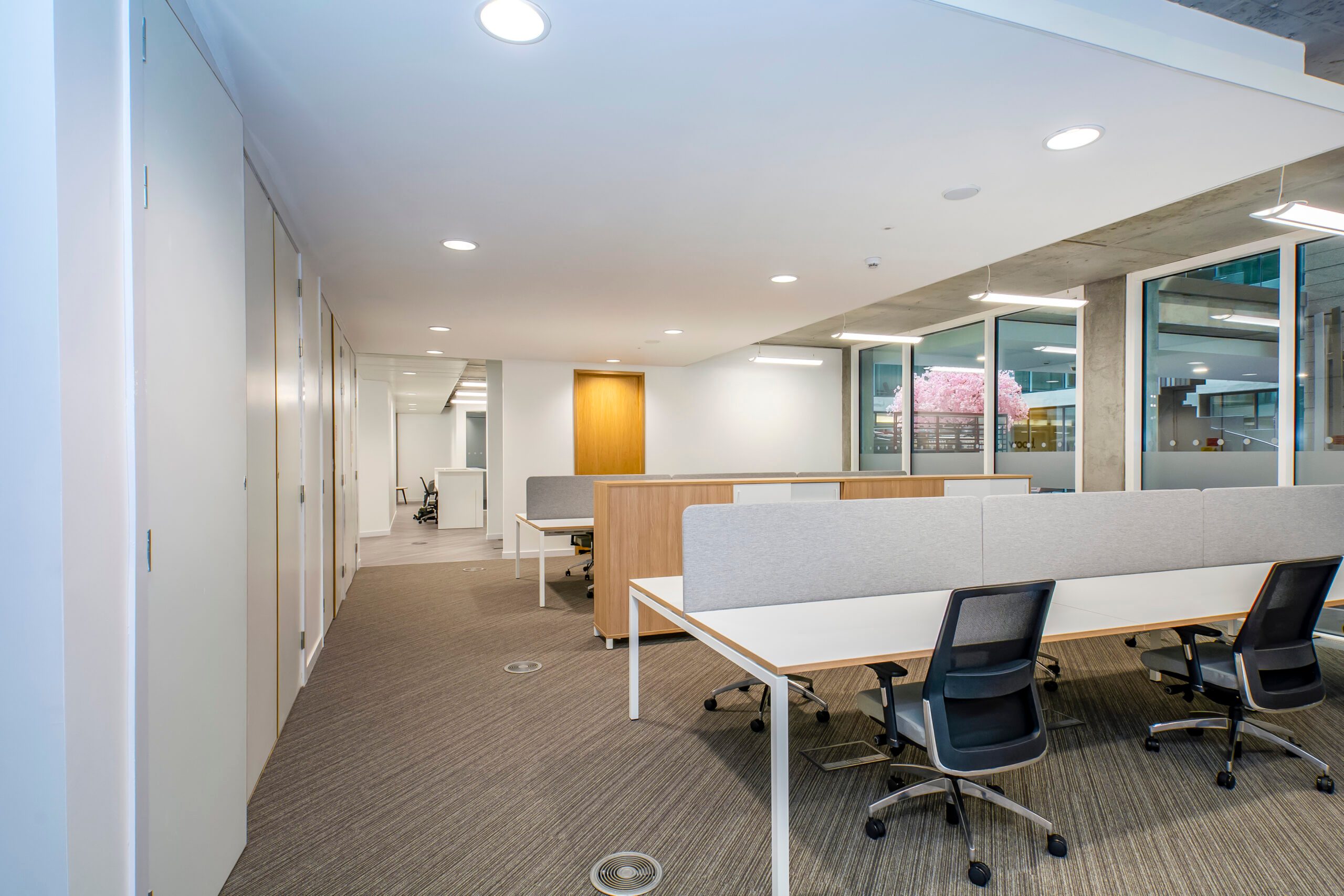 iQ Building - PropertiesHub Vietnamese